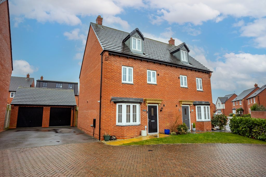 Rothley - Creightons Estate Agents